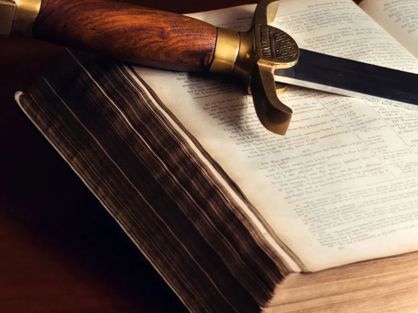 Explicación de Hebreos 4:12-13: La palabra de Dios es viva y eficaz ...